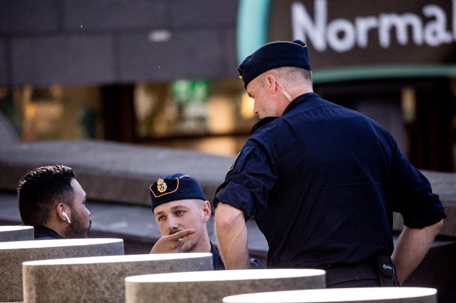 2.500 nya poliser gav 0 fler uppklarade brott | Fria Tider 2.500 nya poliser gav 0 fler uppklarade brott | Fria Tider