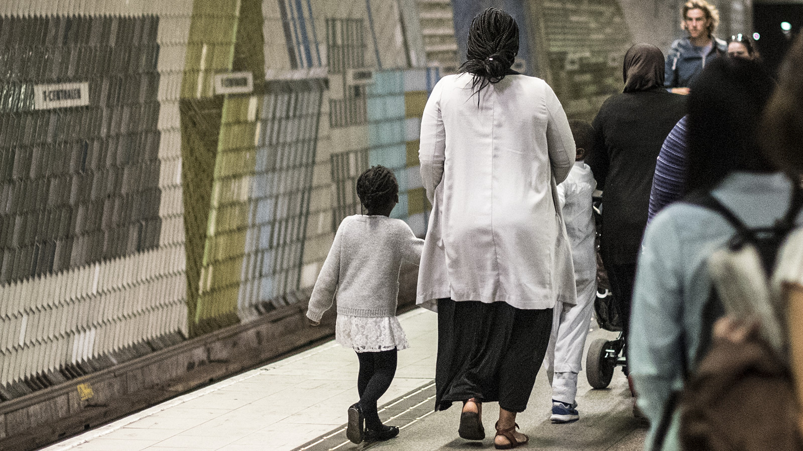 Kraftig ökning av antalet beviljade asylansökningar | Fria Tider Kraftig ökning av antalet beviljade asylansökningar | Fria Tider