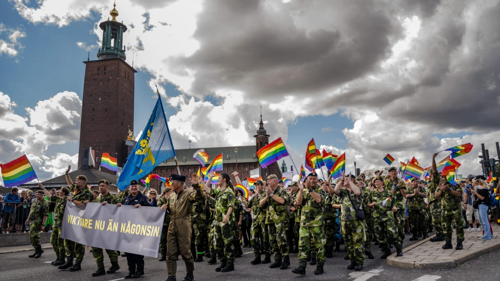 Försvarsmakten Slog På Stort Under Pride Fria Tider